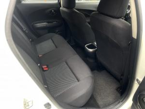 White Nissan Juke 2018 in Riga, with an engine capacity of 1.60 L and mileage of 67 thousand km for 9790 €, photo 19 on AUTOMOTO.COM.LV