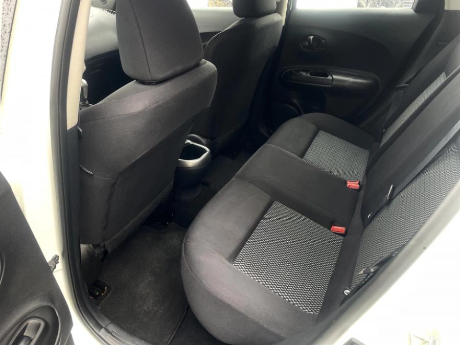 White Nissan Juke 2018 in Riga, with an engine capacity of 1.60 L and mileage of 67 thousand km for 9790 €, photo 20 on AUTOMOTO.COM.LV