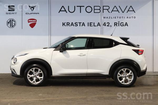 White Nissan Juke 2020 in Riga, with an engine capacity of 1.00 L and mileage of 126 thousand km for 12200 €, photo 4 on AUTOMOTO.COM.LV