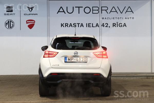 White Nissan Juke 2020 in Riga, with an engine capacity of 1.00 L and mileage of 126 thousand km for 12200 €, photo 7 on AUTOMOTO.COM.LV