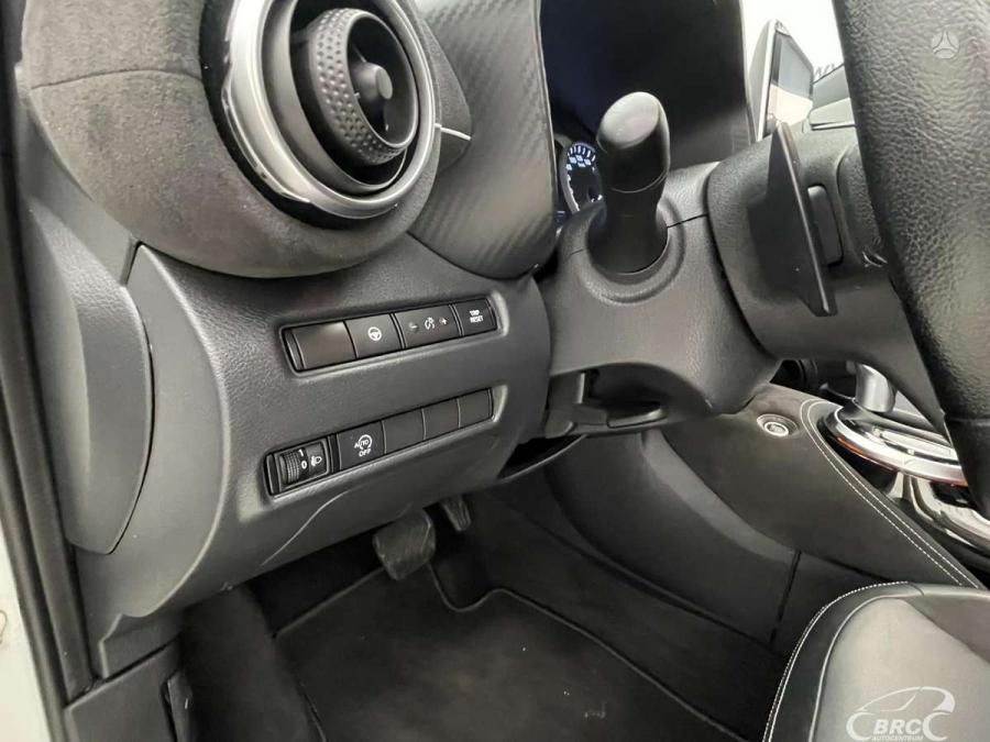 White Nissan Juke 2020 in Vilnius, with an engine capacity of 1.00 L and mileage of 136 thousand km for 13600 €, photo 29 on AUTOMOTO.COM.LV