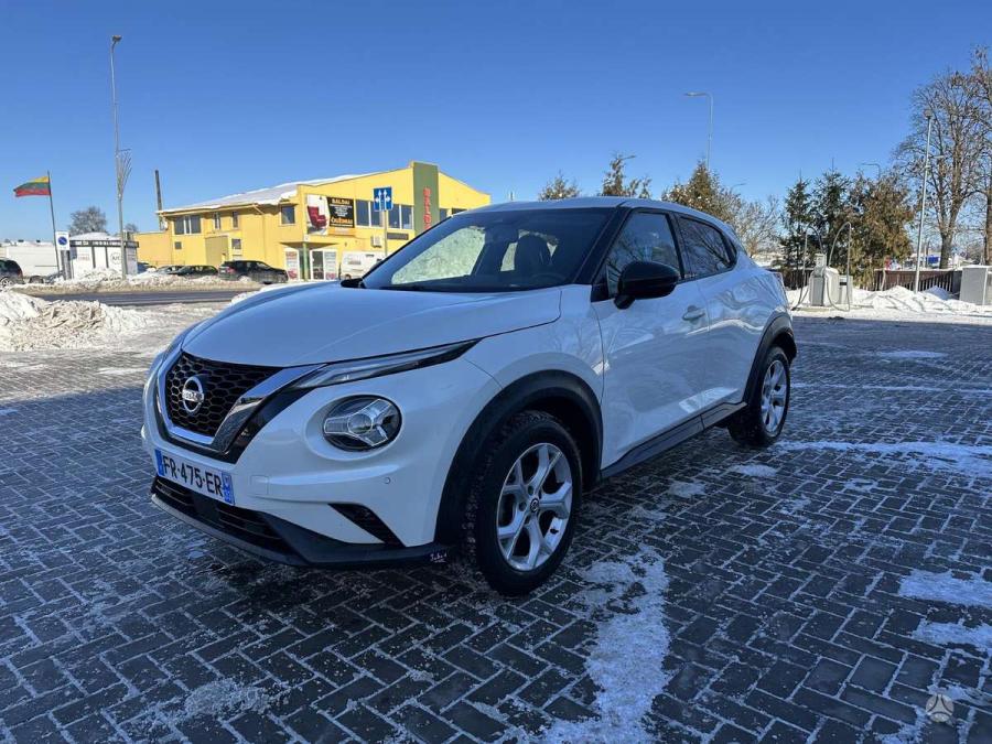 White Nissan Juke 2020 in Taurage, with an engine capacity of 1.00 L and mileage of 67 thousand km for 11400 €, photo 1 on AUTOMOTO.COM.LV
