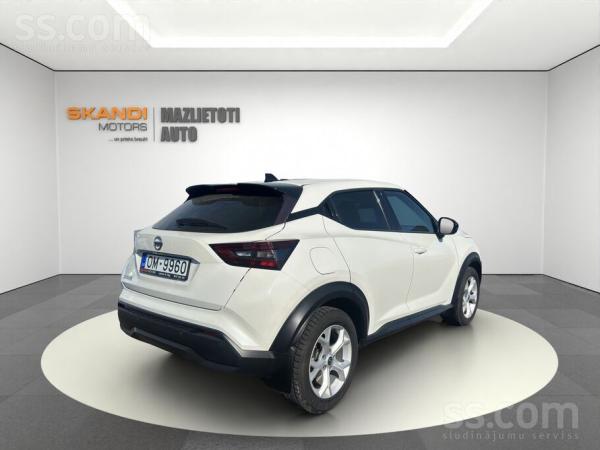 White Nissan Juke 2020 in Riga, with an engine capacity of 1.00 L and mileage of 80 thousand km for 13290 €, photo 6 on AUTOMOTO.COM.LV