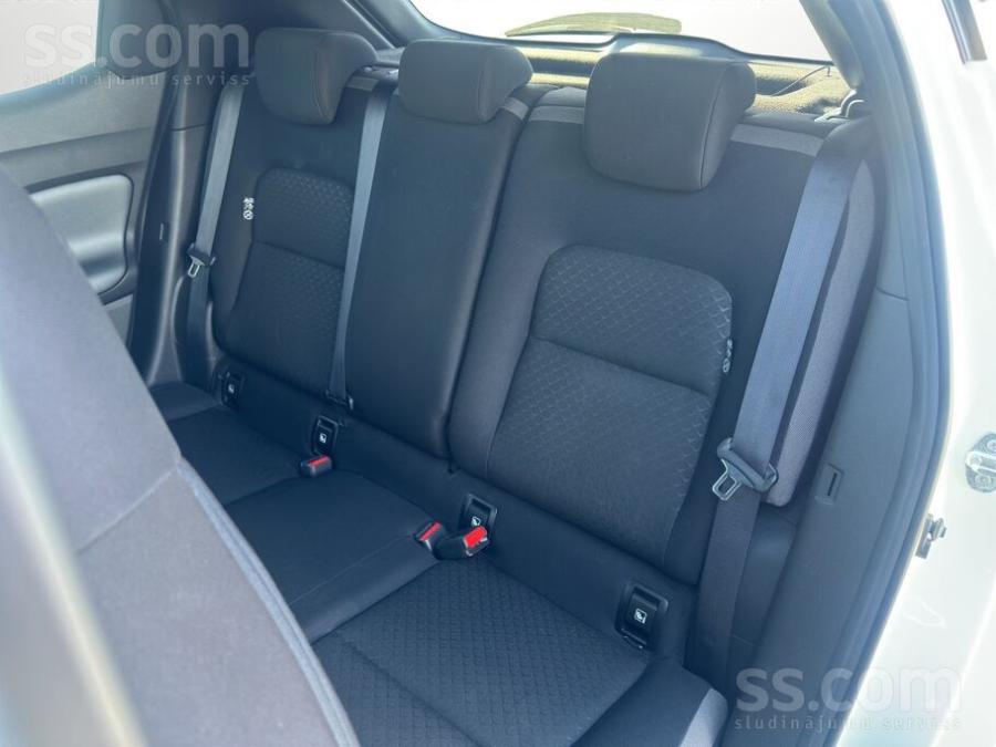 Balts Nissan Juke 2020 Rīga, ar dzinēja tilpumu 1.00 L un nobraukumu 80 tūkst. km par 13290 €, foto 14 vietnē AUTOMOTO.COM.LV