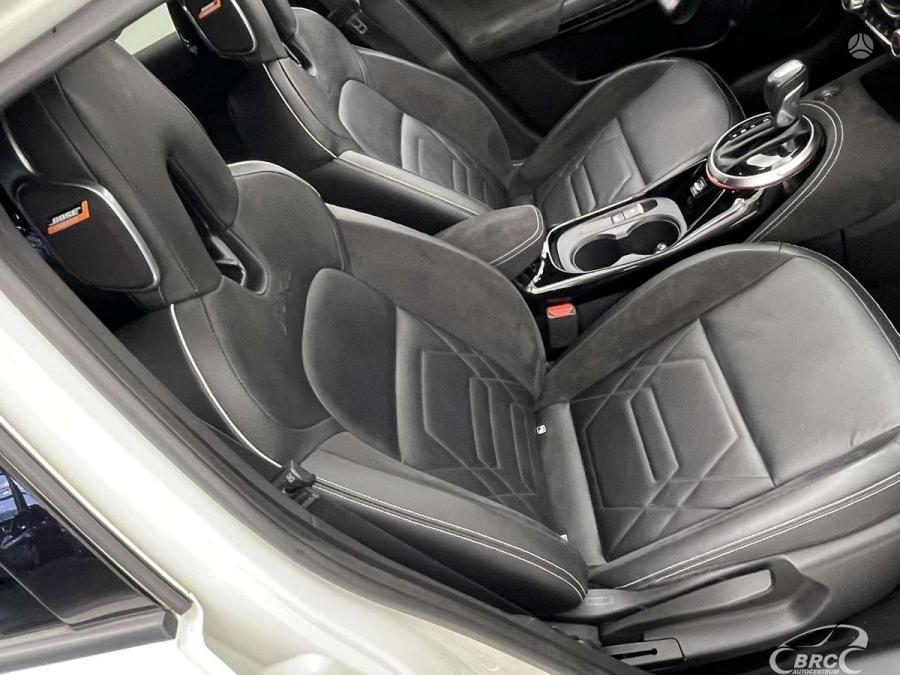 White Nissan Juke 2020 in Vilnius, with an engine capacity of 1.00 L and mileage of 136 thousand km for 10900 €, photo 7 on AUTOMOTO.COM.LV