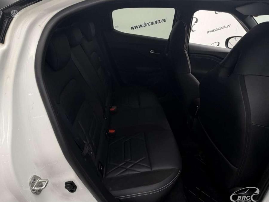 White Nissan Juke 2021 in Vilnius, with an engine capacity of 1.00 L and mileage of 48 thousand km for 15500 €, photo 12 on AUTOMOTO.COM.LV