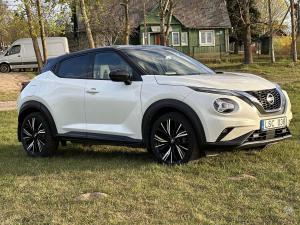 White Nissan Juke 2021 in Vilnius, with an engine capacity of 1.00 L and mileage of 71 thousand km for 17900 €, photo  on AUTOMOTO.COM.LV