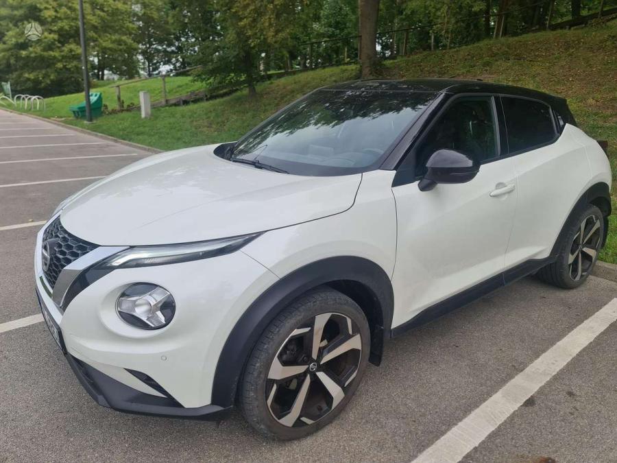 Balts Nissan Juke 2021 Kauņa, ar dzinēja tilpumu 1.00 L un nobraukumu 51 tūkst. km par 15900 €, foto 1 vietnē AUTOMOTO.COM.LV