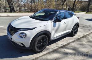 White Nissan Juke 2022 in Riga, with an engine capacity of 1.00 L and mileage of 38 thousand km for 15999 €, photo 4 on AUTOMOTO.COM.LV