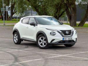 White Nissan Juke 2022 in Riga, with an engine capacity of 1.00 L and mileage of 71 thousand km for 12750 €, photo  on AUTOMOTO.COM.LV