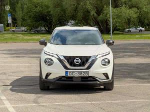 White Nissan Juke 2022 in Riga, with an engine capacity of 1.00 L and mileage of 71 thousand km for 12750 €, photo 3 on AUTOMOTO.COM.LV