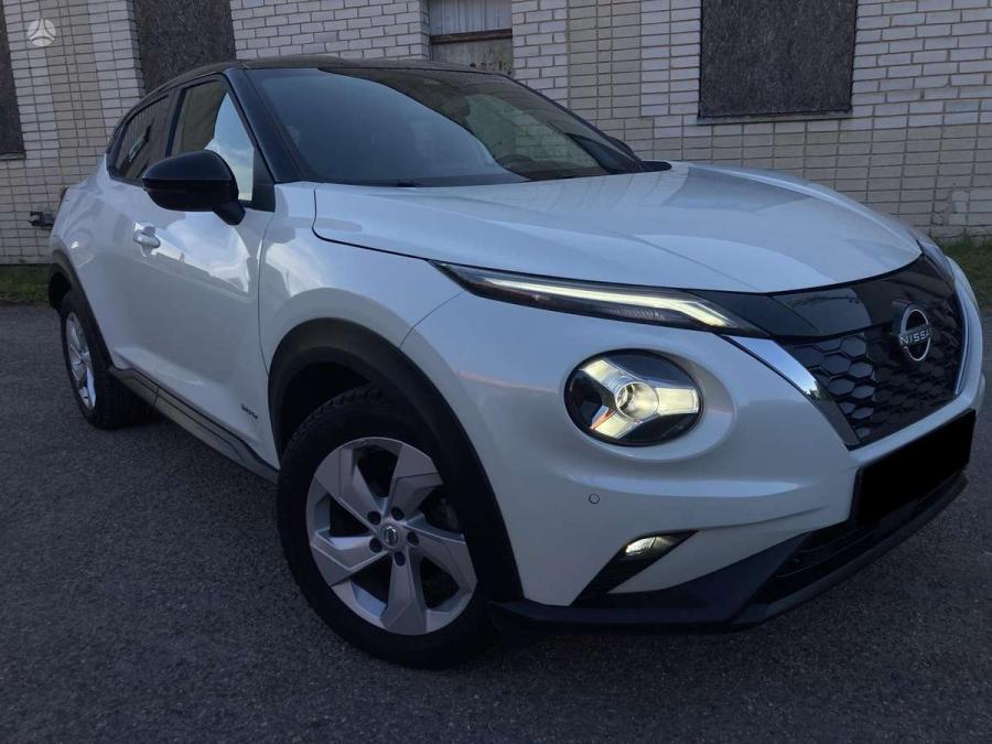 Balts Nissan Juke 2023 Marijampole, ar dzinēja tilpumu 1.60 L un nobraukumu 51 tūkst. km par 17350 €, foto 1 vietnē AUTOMOTO.COM.LV
