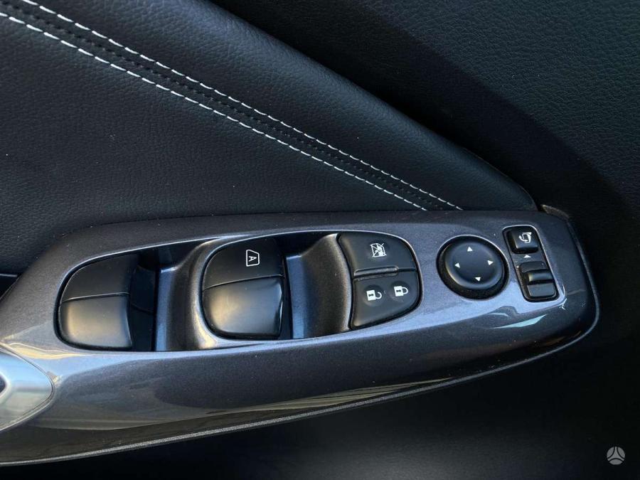 Balts Nissan Juke 2023 Marijampole, ar dzinēja tilpumu 1.60 L un nobraukumu 51 tūkst. km par 17350 €, foto 49 vietnē AUTOMOTO.COM.LV