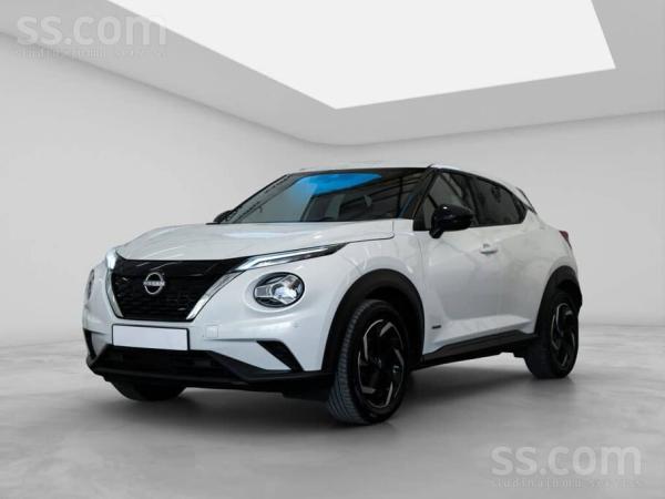 White Nissan Juke 2023 in Riga, with an engine capacity of 1.60 L and mileage of 0 thousand km for 14490 €, photo 1 on AUTOMOTO.COM.LV