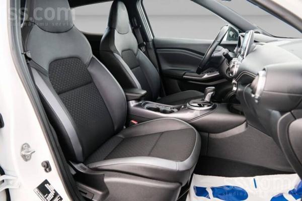 White Nissan Juke 2023 in Riga, with an engine capacity of 1.60 L and mileage of 0 thousand km for 14490 €, photo 9 on AUTOMOTO.COM.LV