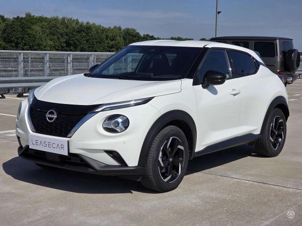 White Nissan Juke 2024 in Vilnius, with an engine capacity of 1.60 L and mileage of 28 thousand km for 21250 €, photo 1 on AUTOMOTO.COM.LV