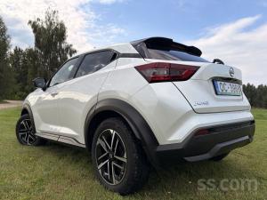 White Nissan Juke 2025 in Riga, with an engine capacity of 1.00 L and mileage of 60 thousand km for 17000 €, photo 4 on AUTOMOTO.COM.LV