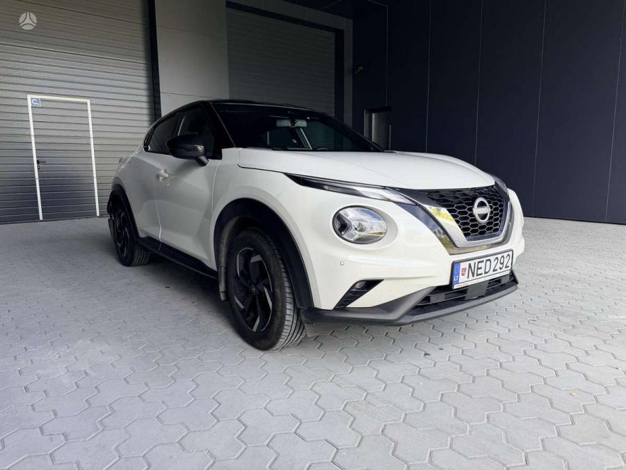 White Nissan Juke 2025 in Vilnius, with an engine capacity of 1.00 L and mileage of 33 thousand km for 13650 €, photo 3 on AUTOMOTO.COM.LV