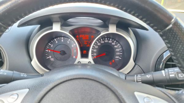 White Nissan Juke 2012 in Riga, with an engine capacity of 1.60 L and mileage of 245 thousand km for 5490 €, photo 7 on AUTOMOTO.COM.LV