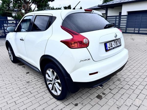 Balts Nissan Juke 2012 Rīga, ar dzinēja tilpumu 1.60 L un nobraukumu 165 tūkst. km par 6500 €, foto 5 vietnē AUTOMOTO.COM.LV