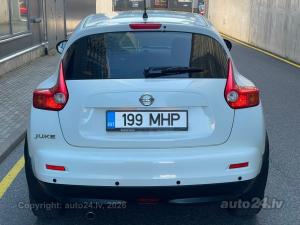 Balts Nissan Juke 2012 Tallina, ar dzinēja tilpumu 1.60 L un nobraukumu 140 tūkst. km par 4500 €, foto 5 vietnē AUTOMOTO.COM.LV