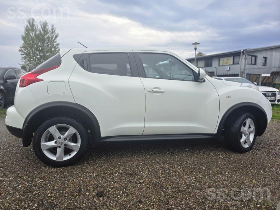 Balts Nissan Juke 2012 Rīga, ar dzinēja tilpumu 1.60 L un nobraukumu 0 tūkst. km par 5500 €, foto 5 vietnē AUTOMOTO.COM.LV