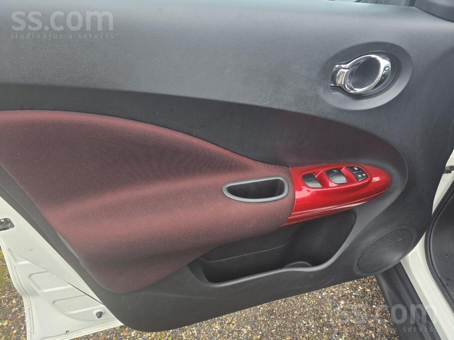 Balts Nissan Juke 2012 Rīga, ar dzinēja tilpumu 1.60 L un nobraukumu 0 tūkst. km par 5500 €, foto 11 vietnē AUTOMOTO.COM.LV