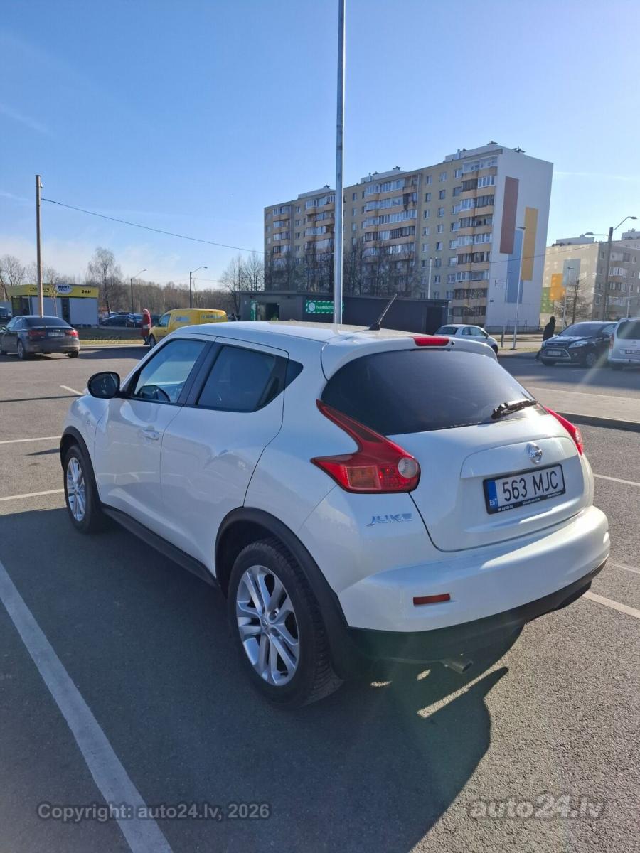 Balts Nissan Juke 2013 Tallina, ar dzinēja tilpumu 1.60 L un nobraukumu 205 tūkst. km par 4700 €, foto 5 vietnē AUTOMOTO.COM.LV