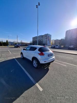 Balts Nissan Juke 2013 Tallina, ar dzinēja tilpumu 1.60 L un nobraukumu 205 tūkst. km par 4700 €, foto 18 vietnē AUTOMOTO.COM.LV