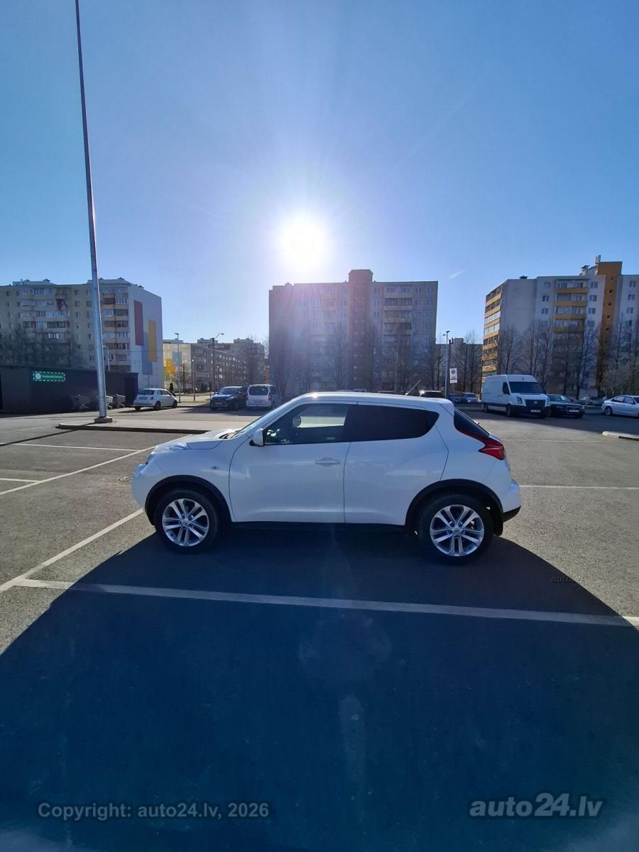 Balts Nissan Juke 2013 Tallina, ar dzinēja tilpumu 1.60 L un nobraukumu 205 tūkst. km par 4700 €, foto 19 vietnē AUTOMOTO.COM.LV