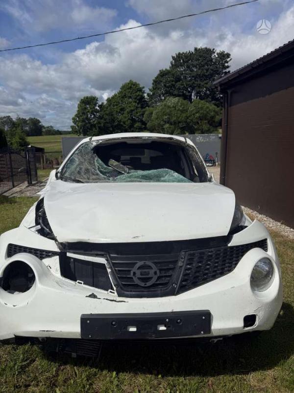 Balts Nissan Juke 2013 Šilalė, ar dzinēja tilpumu 1.50 L un nobraukumu 24 tūkst. km par 1000 €, foto 2 vietnē AUTOMOTO.COM.LV