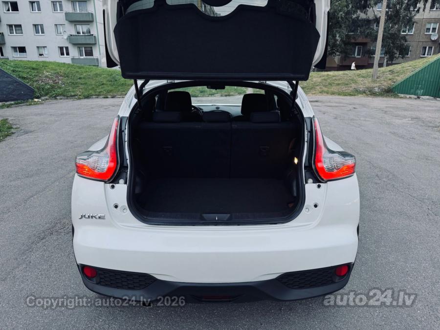 White Nissan Juke 2014 in Tallinn, with an engine capacity of 1.60 L and mileage of 112 thousand km for 7490 €, photo 11 on AUTOMOTO.COM.LV