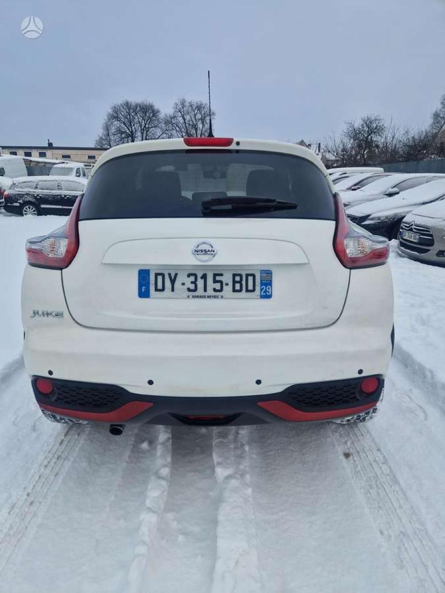 White Nissan Juke 2015 in Taurage, with an engine capacity of 1.20 L and mileage of 134 thousand km for 6000 €, photo 5 on AUTOMOTO.COM.LV