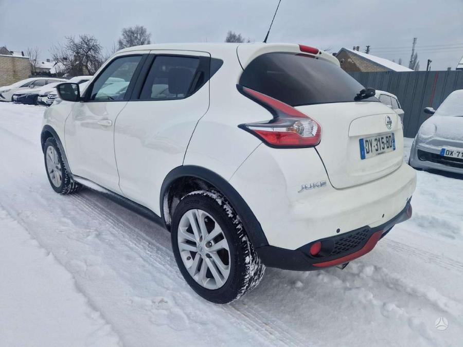 White Nissan Juke 2015 in Taurage, with an engine capacity of 1.20 L and mileage of 134 thousand km for 6000 €, photo 6 on AUTOMOTO.COM.LV