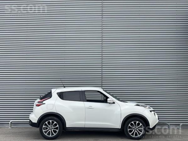 White Nissan Juke 2015 in Riga, with an engine capacity of 1.20 L and mileage of 168 thousand km for 6999 €, photo 5 on AUTOMOTO.COM.LV