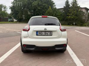White Nissan Juke 2015 in Valmiera, with an engine capacity of 1.60 L and mileage of 192 thousand km for 7250 €, photo 4 on AUTOMOTO.COM.LV