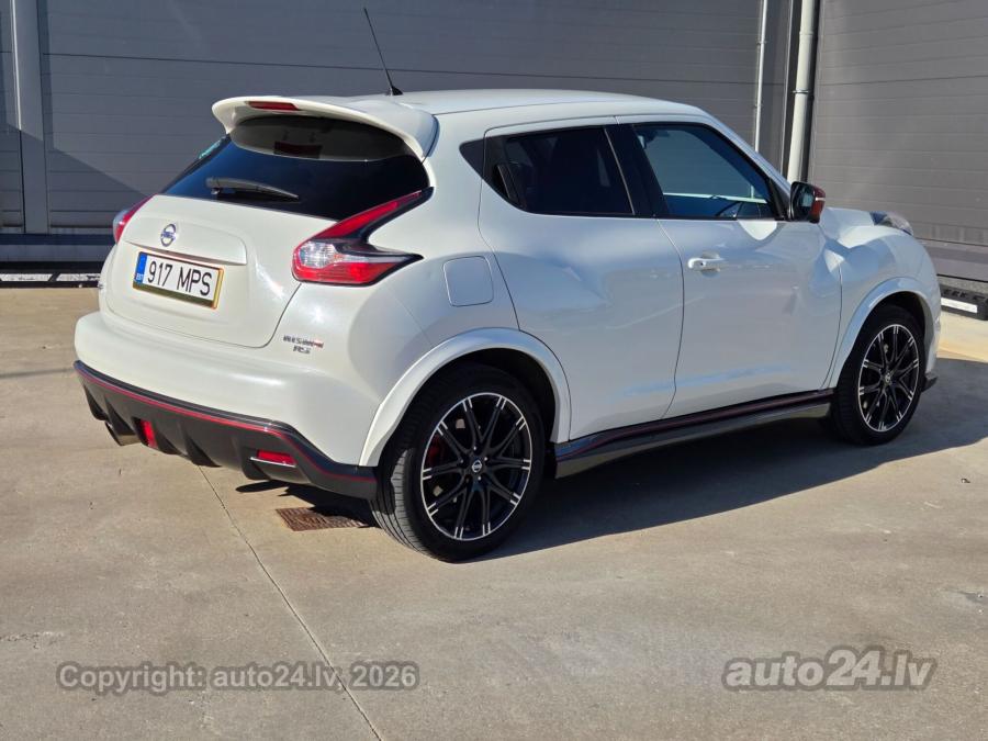 White Nissan Juke 2016 in Tallinn, with an engine capacity of 1.60 L and mileage of 120 thousand km for 12000 €, photo 9 on AUTOMOTO.COM.LV
