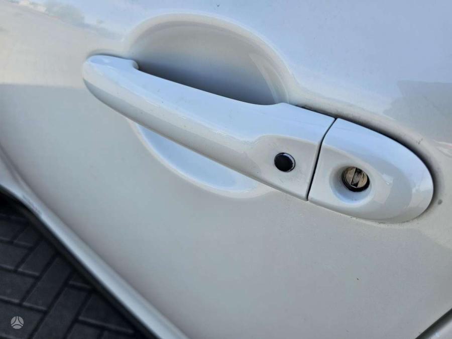 White Nissan Juke 2016 in Taurage, with an engine capacity of 1.50 L and mileage of 261 thousand km for 5700 €, photo 14 on AUTOMOTO.COM.LV