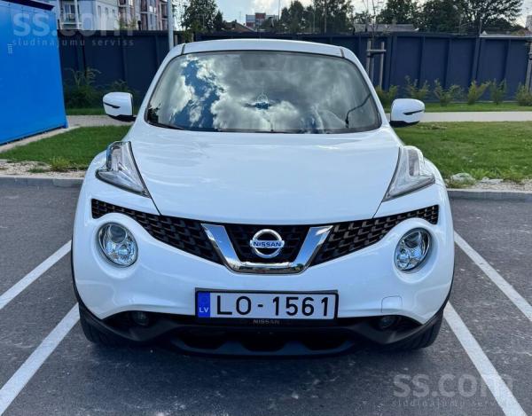 Nissan Juke 2018 Rīga vietnē Balts Nissan Juke 2018 Rīga, ar dzinēja tilpumu 1.60 L un nobraukumu 152 tūkst. km par 7500 €, foto 8 vietnē AUTOMOTO.COM.LV
