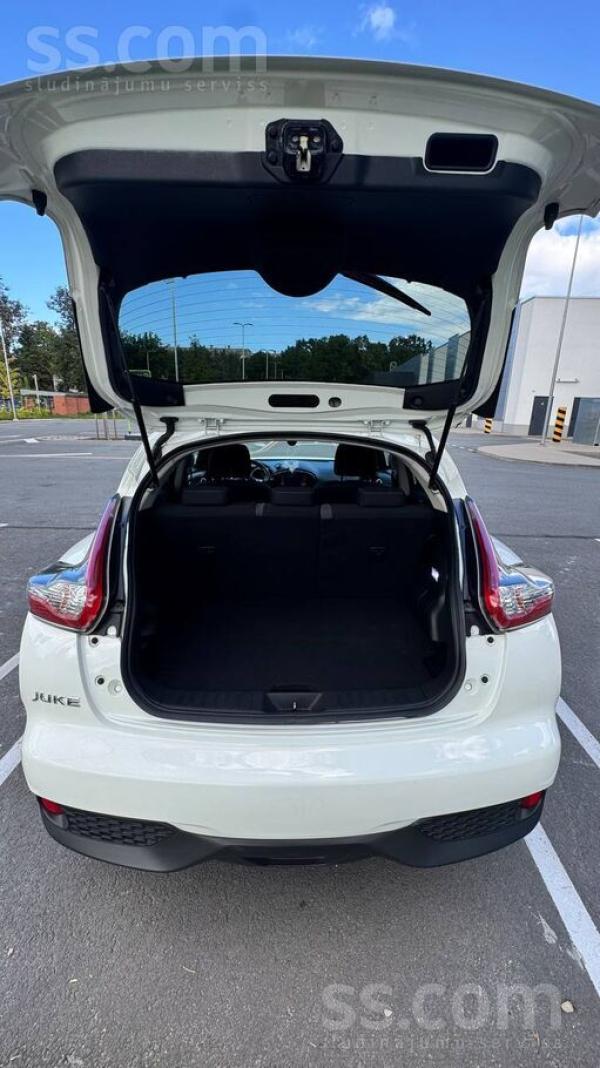 Nissan Juke 2018 Rīga vietnē Balts Nissan Juke 2018 Rīga, ar dzinēja tilpumu 1.60 L un nobraukumu 152 tūkst. km par 7500 €, foto 10 vietnē AUTOMOTO.COM.LV