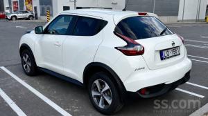 White Nissan Juke 2018 in Riga, with an engine capacity of 1.60 L and mileage of 152 thousand km for 7500 €, photo 6 on AUTOMOTO.COM.LV