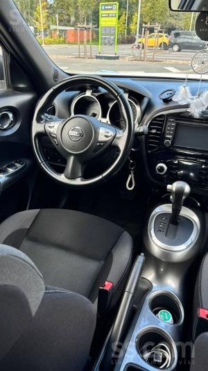 White Nissan Juke 2018 in Riga, with an engine capacity of 1.60 L and mileage of 152 thousand km for 7500 €, photo 14 on AUTOMOTO.COM.LV