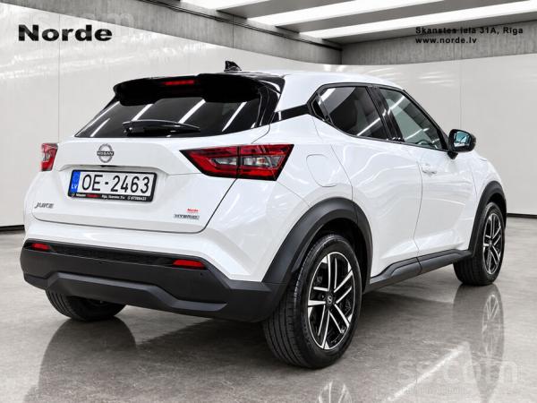 Nissan Juke 2025 in Riga on AUTOMOTO.COM.LV White Nissan Juke 2025 in Riga, with an engine capacity of 1.60 L and mileage of 26 thousand km for 24590 €, photo 5 on AUTOMOTO.COM.LV
