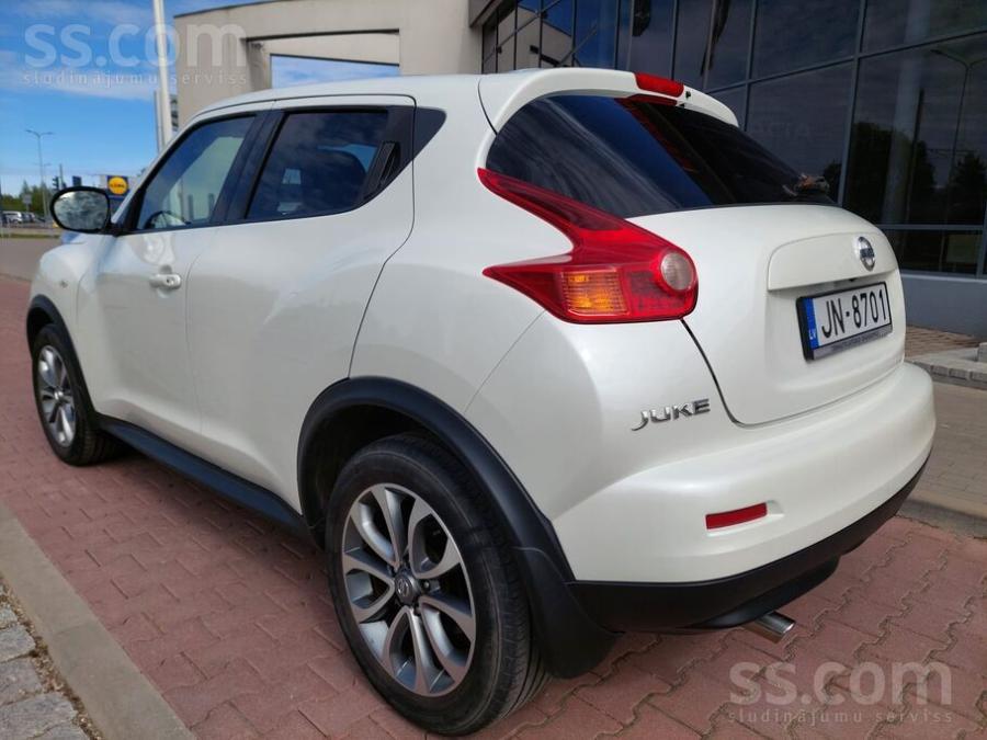 Balts Nissan Juke 2014 Daugavpils, ar dzinēja tilpumu 1.60 L un nobraukumu 102 tūkst. km par 6550 €, foto 4 vietnē AUTOMOTO.COM.LV
