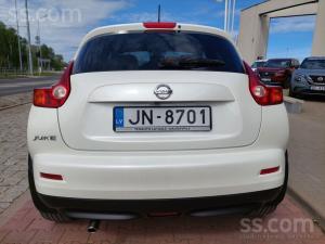 Balts Nissan Juke 2014 Daugavpils, ar dzinēja tilpumu 1.60 L un nobraukumu 102 tūkst. km par 6550 €, foto 5 vietnē AUTOMOTO.COM.LV