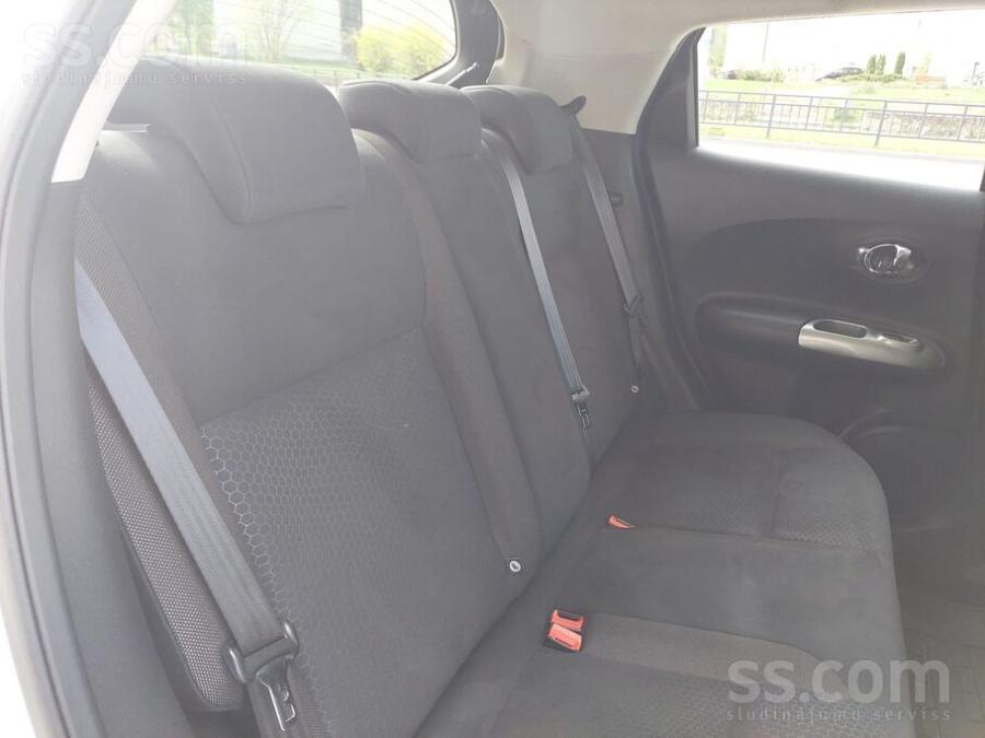 Balts Nissan Juke 2014 Daugavpils, ar dzinēja tilpumu 1.60 L un nobraukumu 102 tūkst. km par 6550 €, foto 7 vietnē AUTOMOTO.COM.LV
