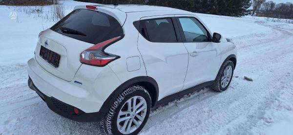White Nissan Juke 2015 in Taurage, with an engine capacity of 1.50 L and mileage of 209 thousand km for 6200 €, photo 8 on AUTOMOTO.COM.LV