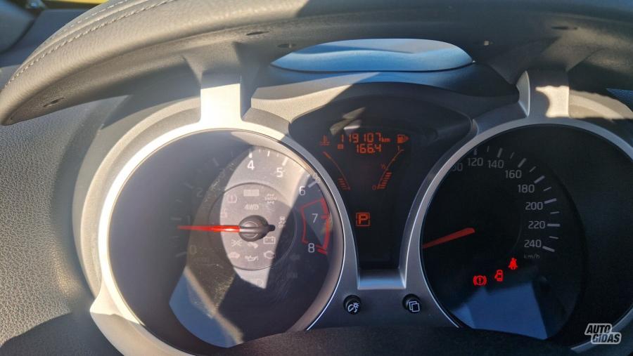 Dzeltens Nissan Juke 2014 Viļņa, ar dzinēja tilpumu 1.60 L un nobraukumu 119 tūkst. km par 5800 €, foto 9 vietnē AUTOMOTO.COM.LV