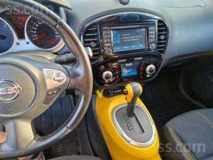 Yellow Nissan Juke 2015 in Riga, with an engine capacity of 1.60 L and mileage of 78 thousand km for 8200 €, photo 18 on AUTOMOTO.COM.LV