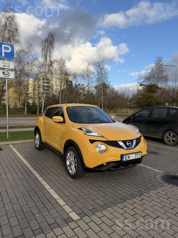 Yellow Nissan Juke 2017 in Liepaja, with an engine capacity of 1.60 L and mileage of 105 thousand km for 7800 €, photo 3 on AUTOMOTO.COM.LV